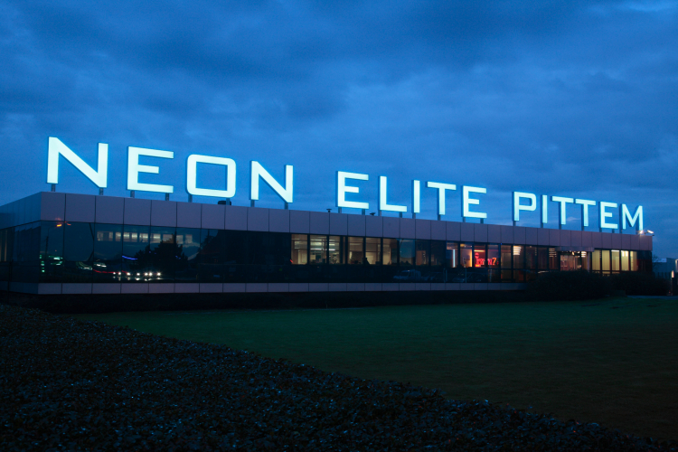 Historiek | Neon Elite Group